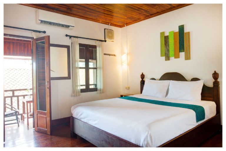 Cold River Luang Prabang hotel river view in quite alaway