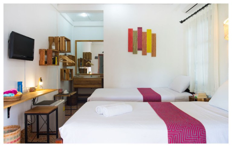 Cold River Luang Prabang hotel river view in quite alaway